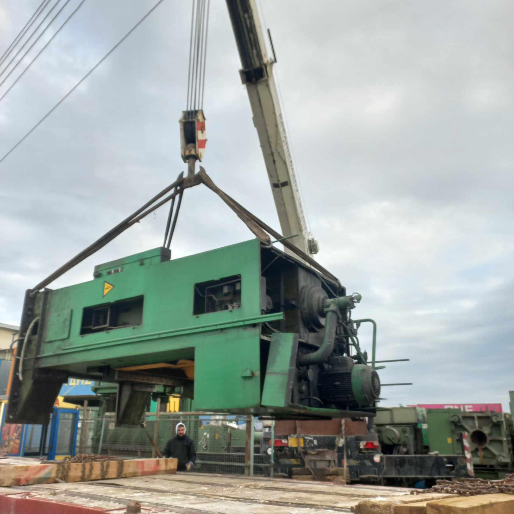 NEA ΠΑΡΑΛΑΒΗ ΥΔΡΑΥΛΙΚΗ ΠΡΕΣΣΑ SMG 250t/80t ΔΙΑΣΤΑΣΗ ΤΡΑΠΕΖΙΟΥ ...