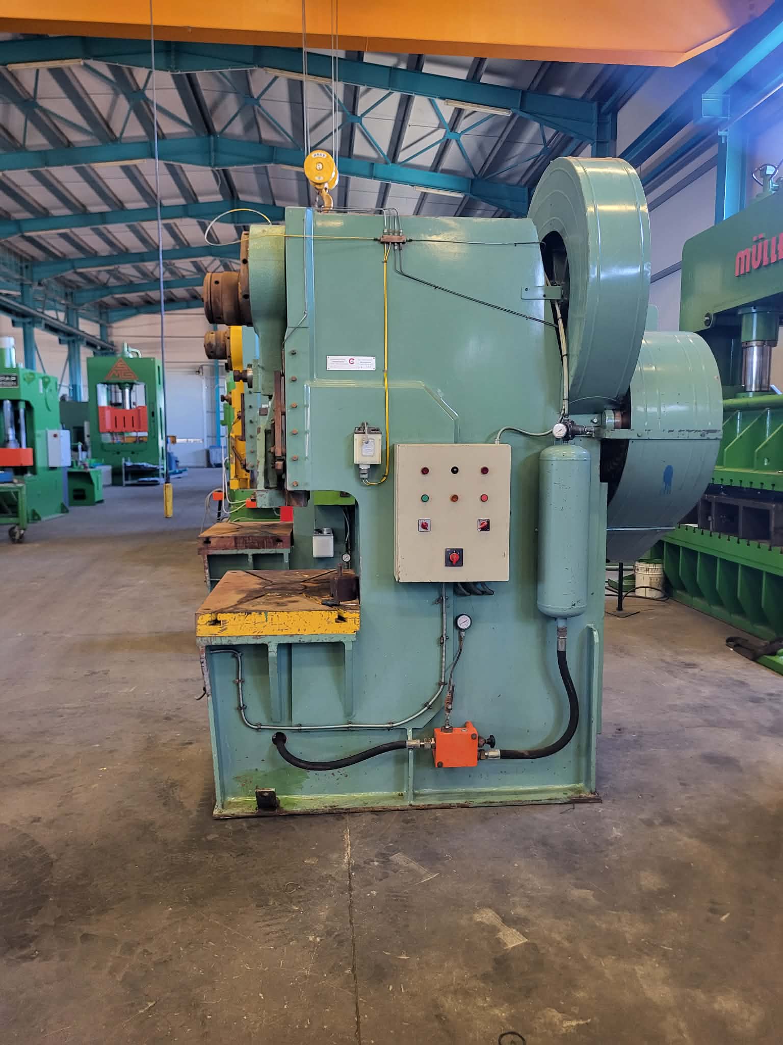 30-200 | GIZELIS 150t - Pitsikoglou Machinery